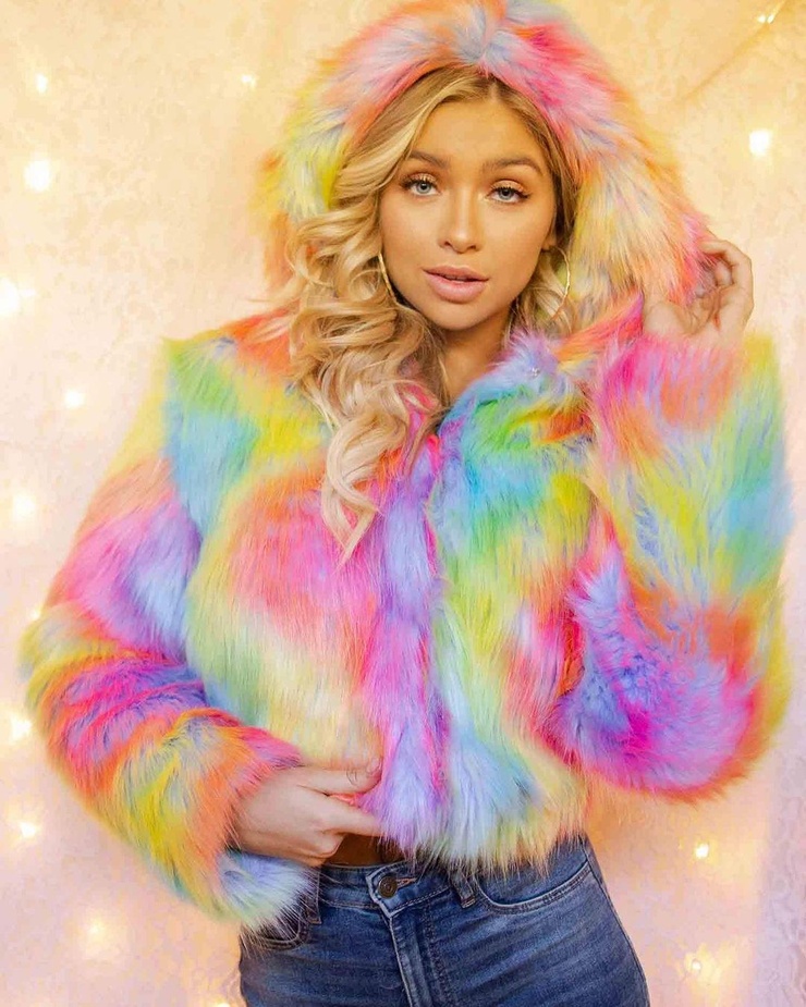 Morgan Avery picture