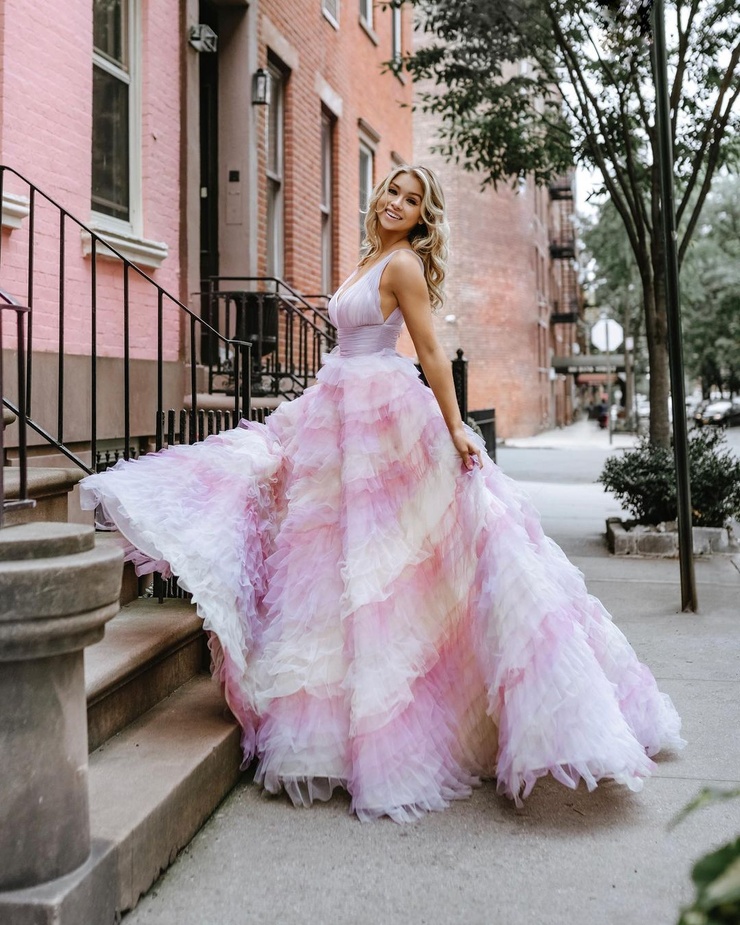 Morgan Avery picture