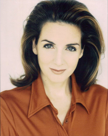 Picture of Hélène Cardona