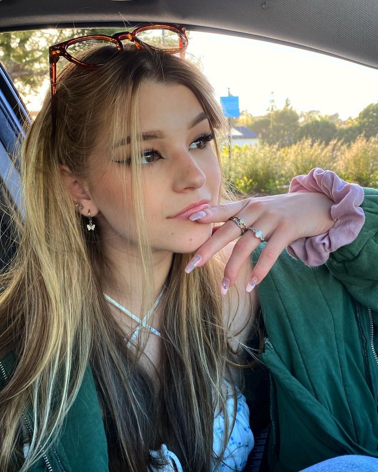 Picture of Brooke Monk