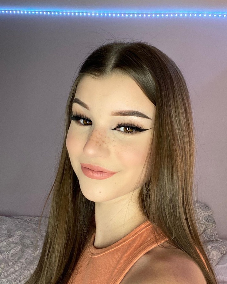 Picture of Brooke Monk