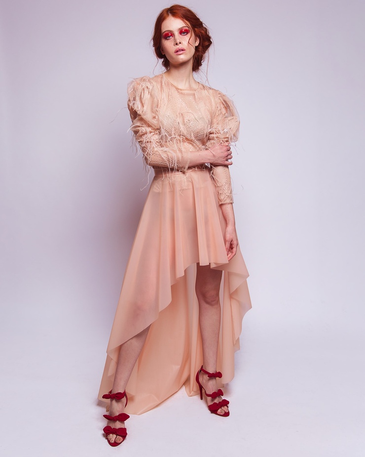 Lara Wolf Model picture