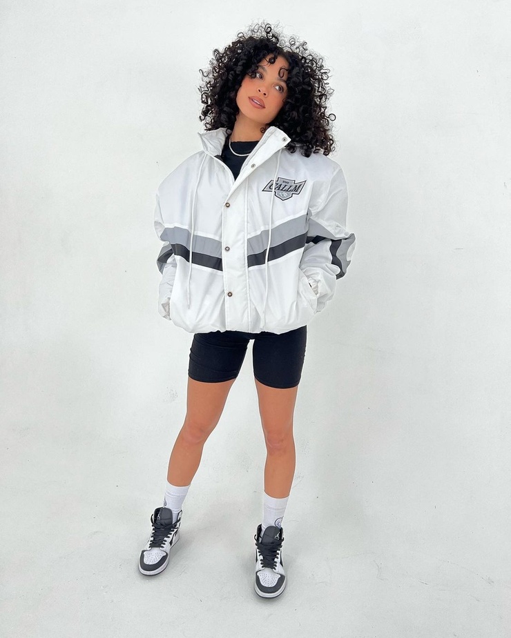 Picture of Riri Simpson