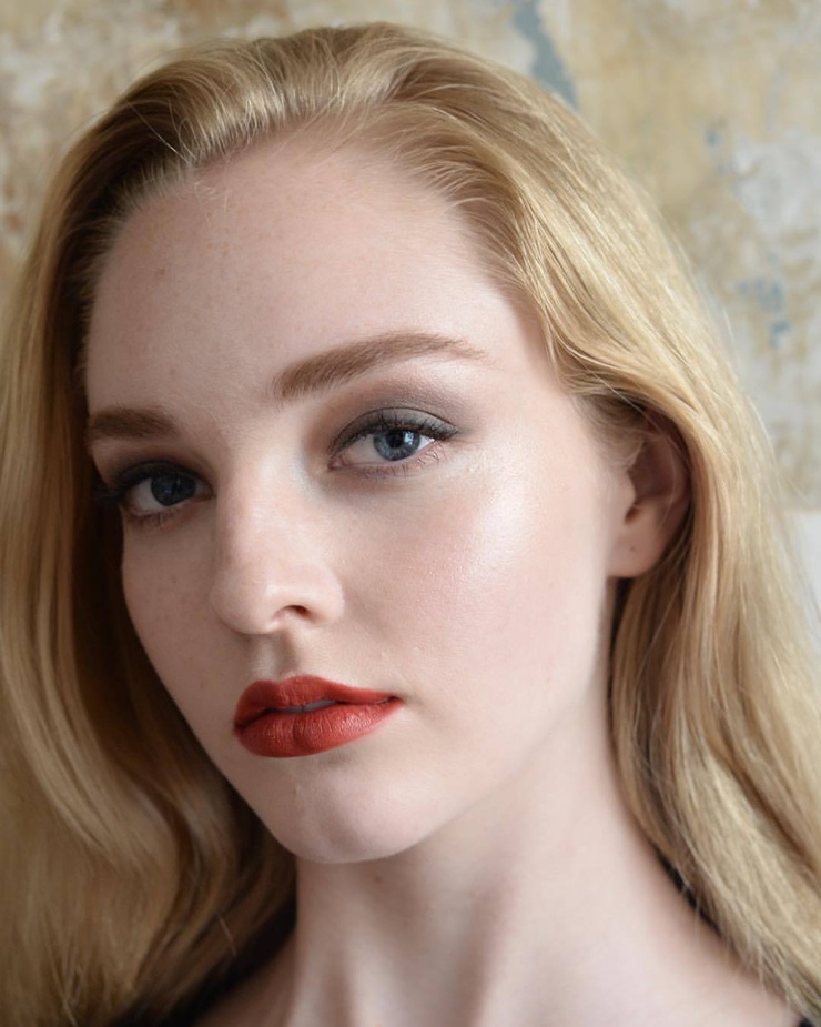 Picture of OLIVIA HAMILTON model