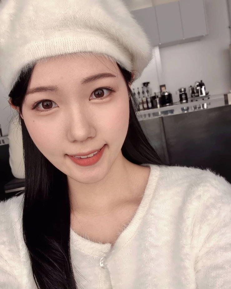 Picture of Yina