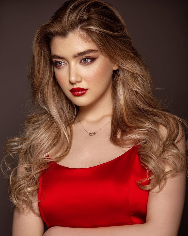 Picture of Negin Haghdost