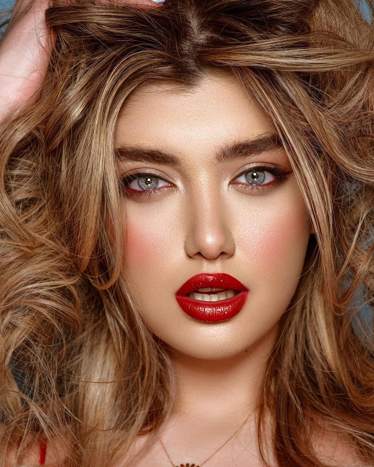 Picture of Negin Haghdost