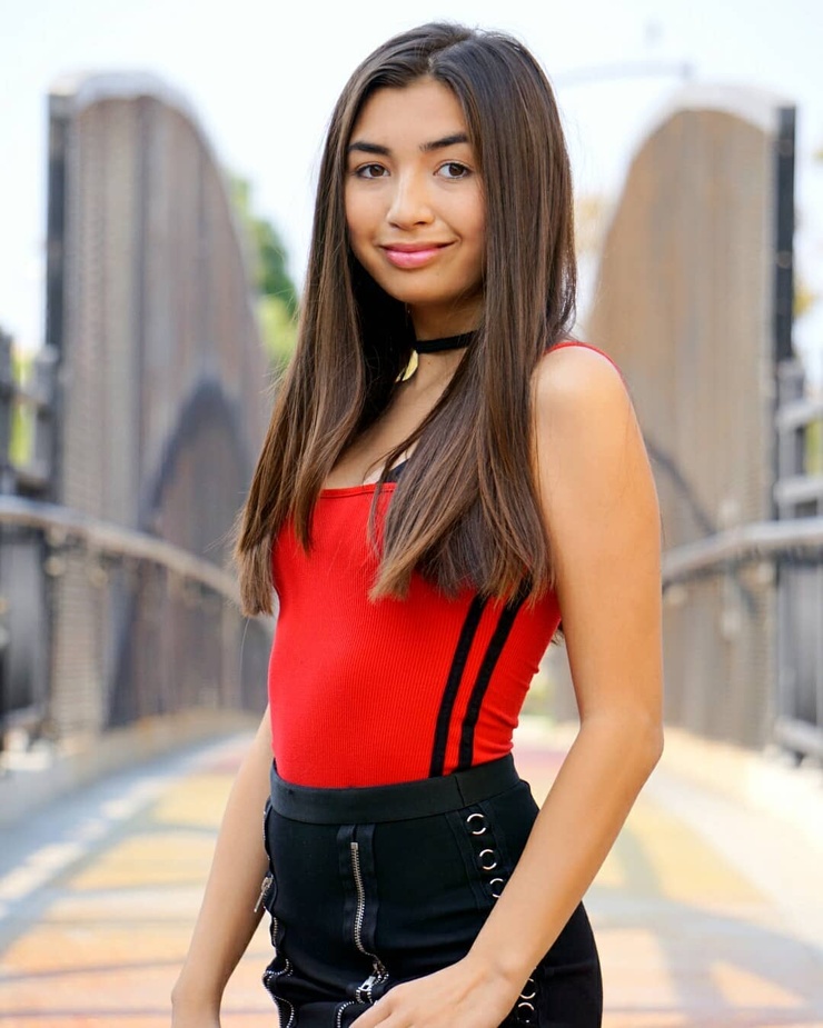 Picture of Kelsey Lynn Cook.