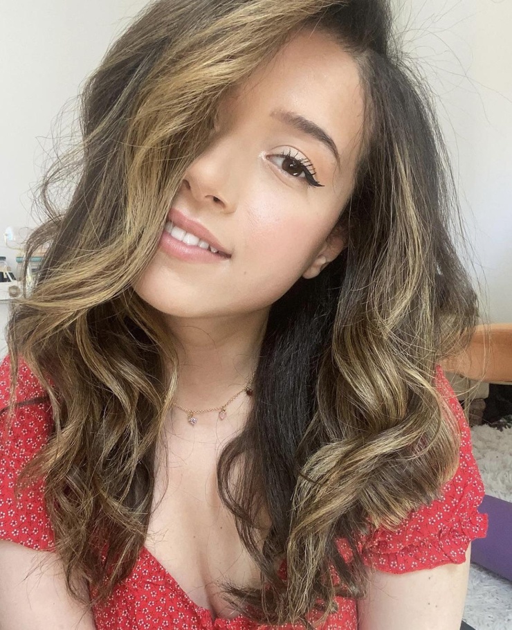 Picture of Imane 'Pokimane' Anys