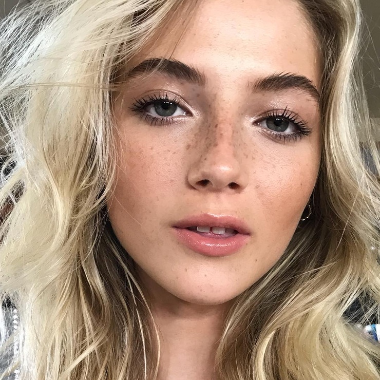 Picture of Leah Rose