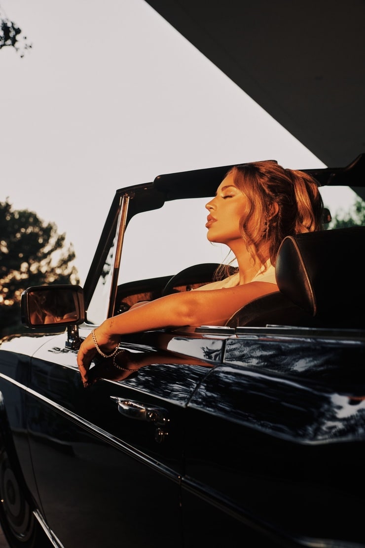 Picture of Alina Baraz