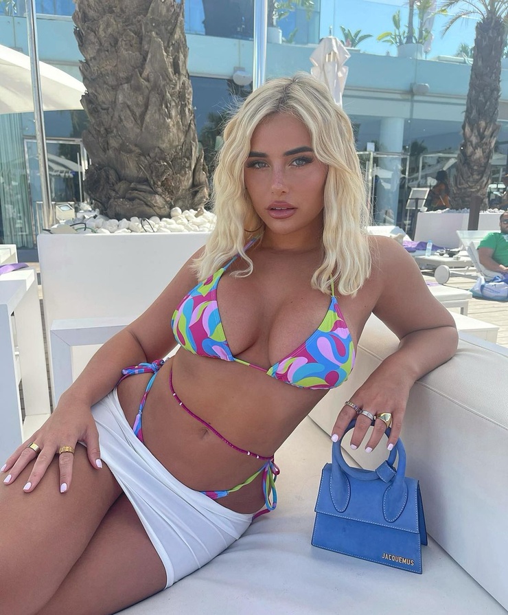 Picture of Ellie Brown