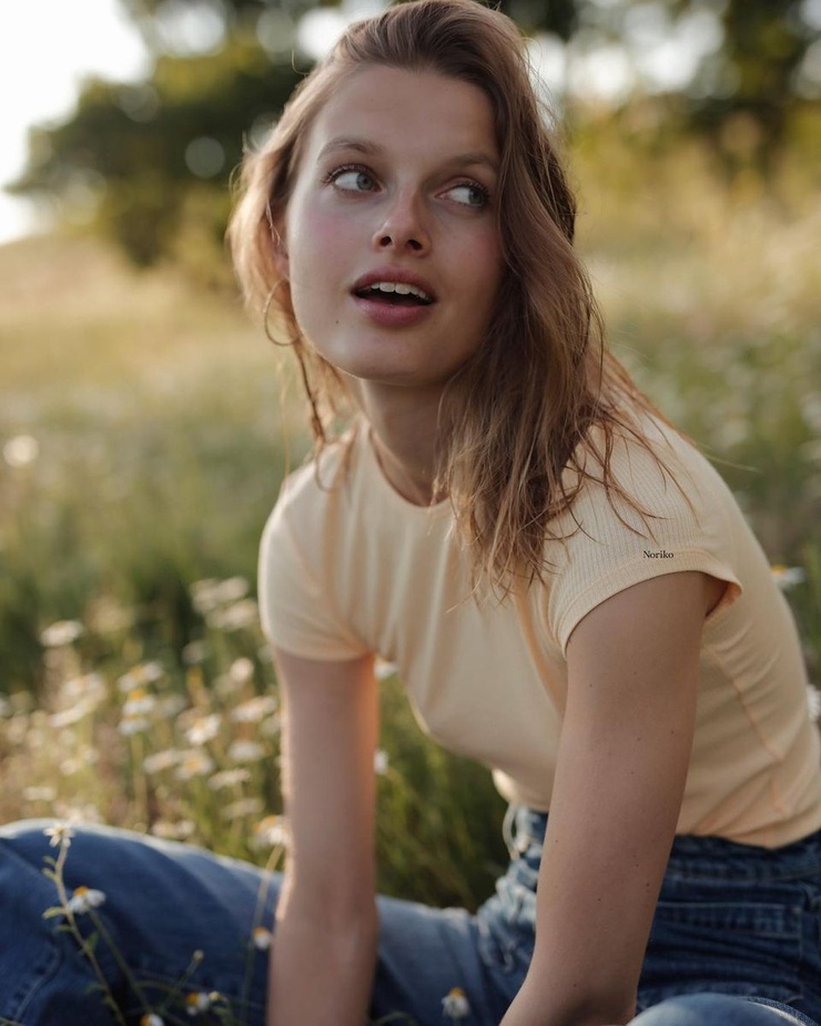 Listal - List the stuff you love! Movies, TV, music, games and books