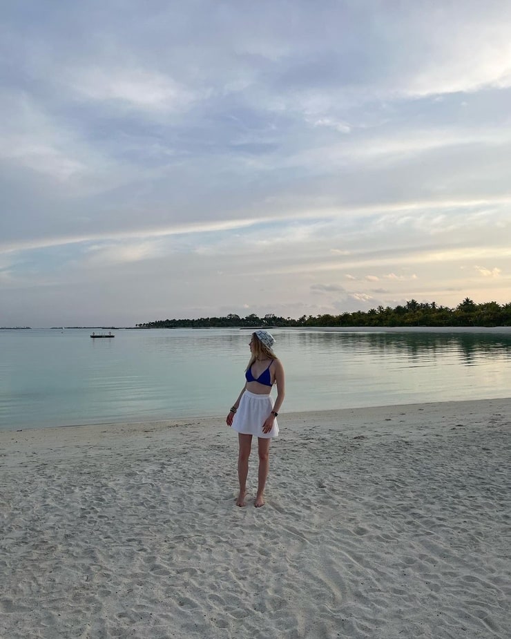 Picture of Ellie Bamber