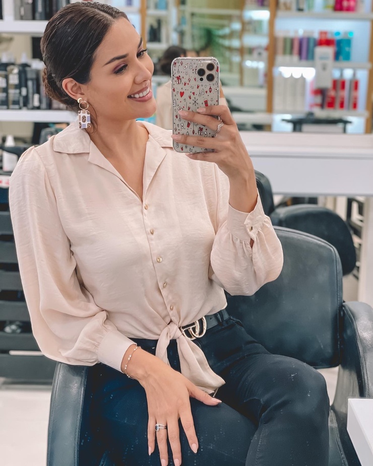 Ana Yancy Clavel. picture