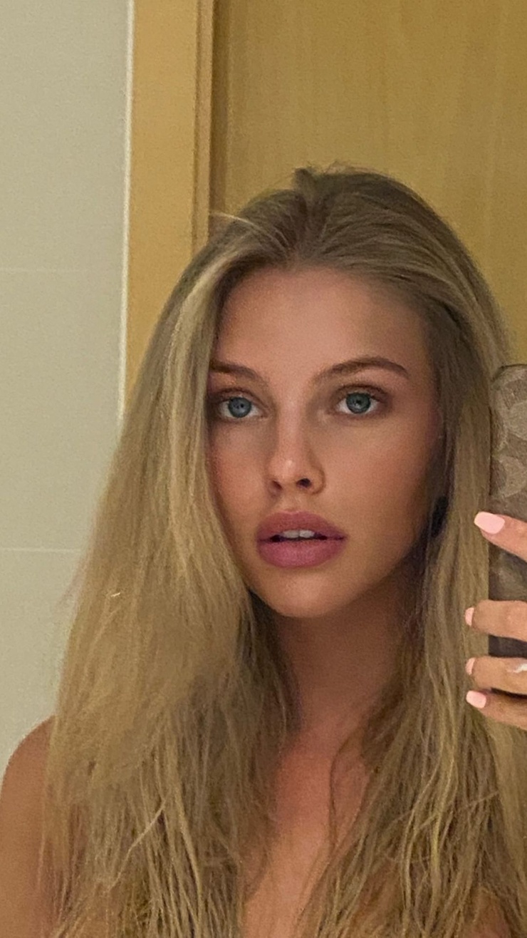 Picture of Alexa Breit