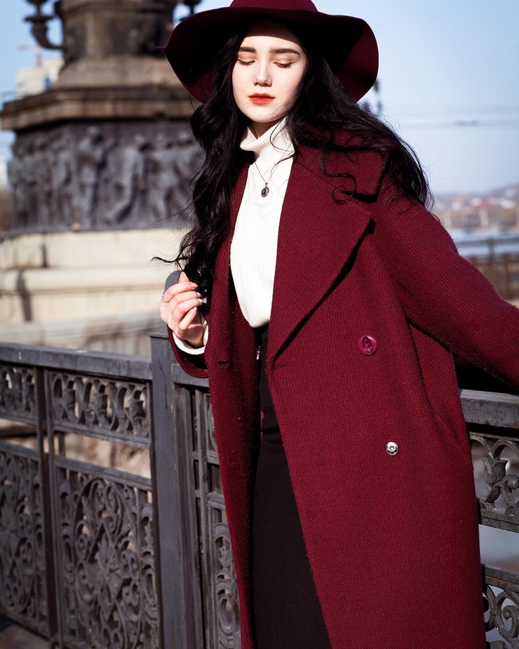 Ksenia Adova picture