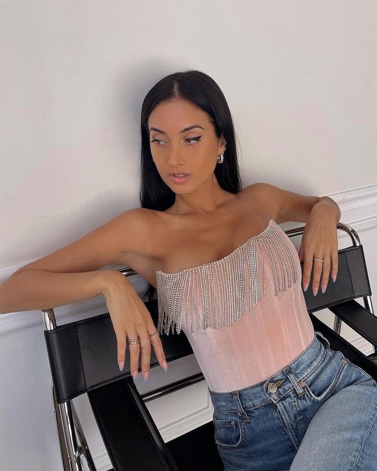 Picture of Racquel Natasha