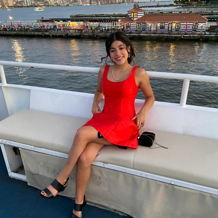 Picture of Kyndra Sanchez