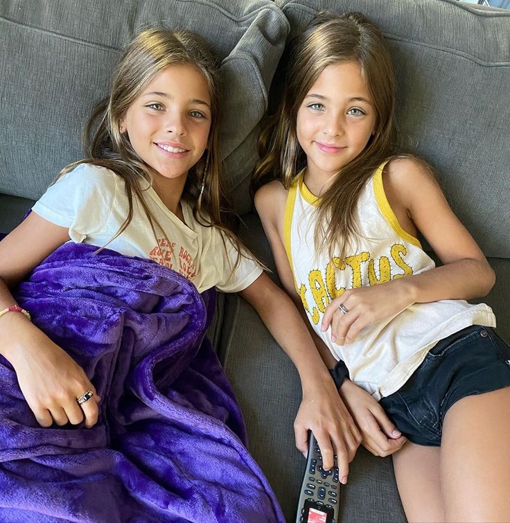 Listal - List the stuff you love! Movies, TV, music, games and books