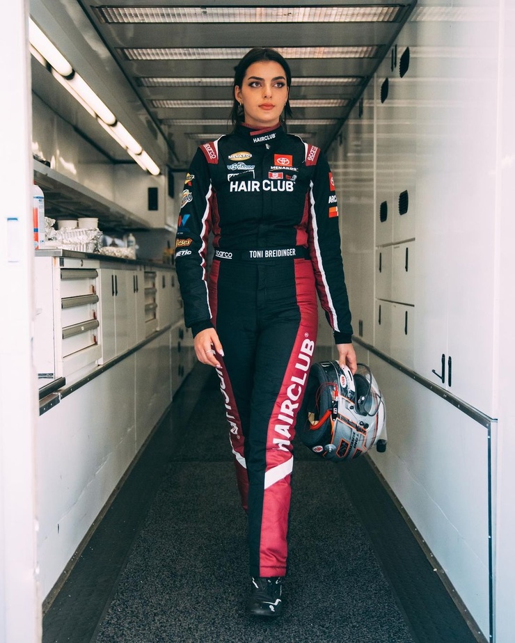 Picture of Toni Breidinger