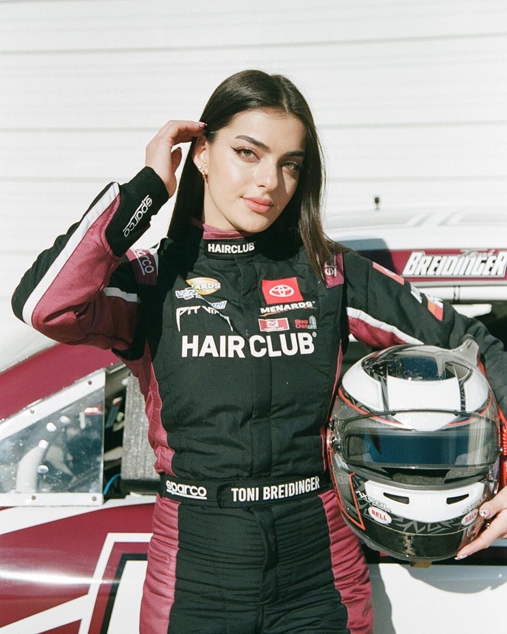 Picture of Toni Breidinger