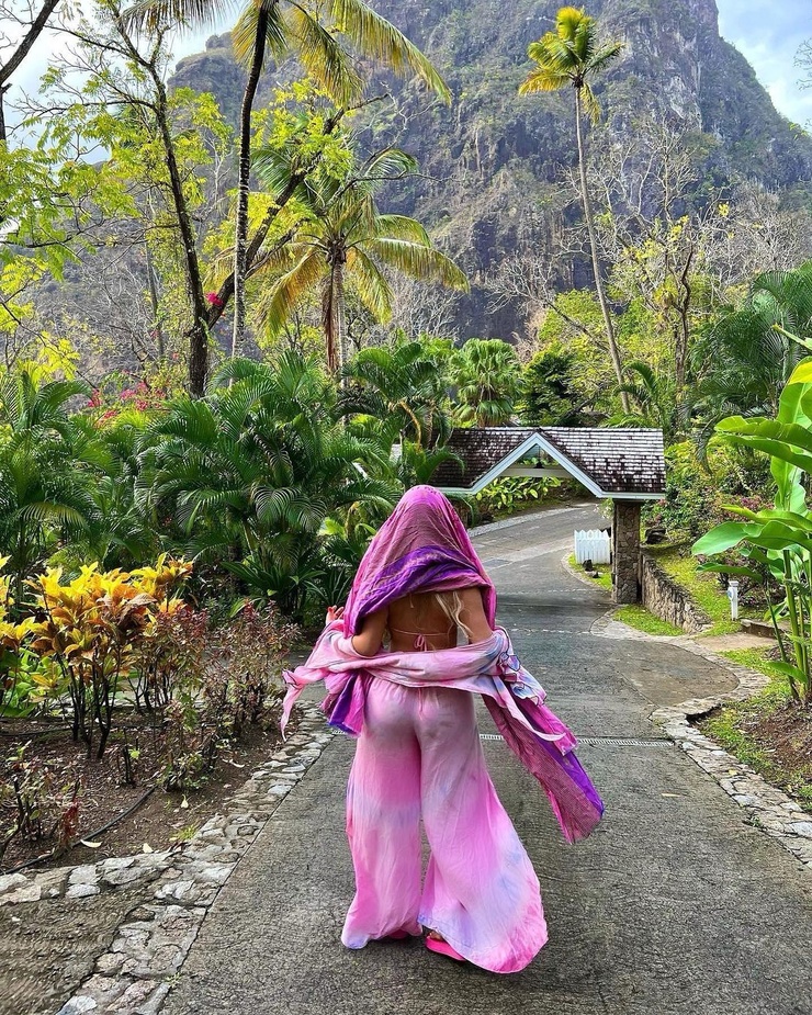 Picture of Demi Rose