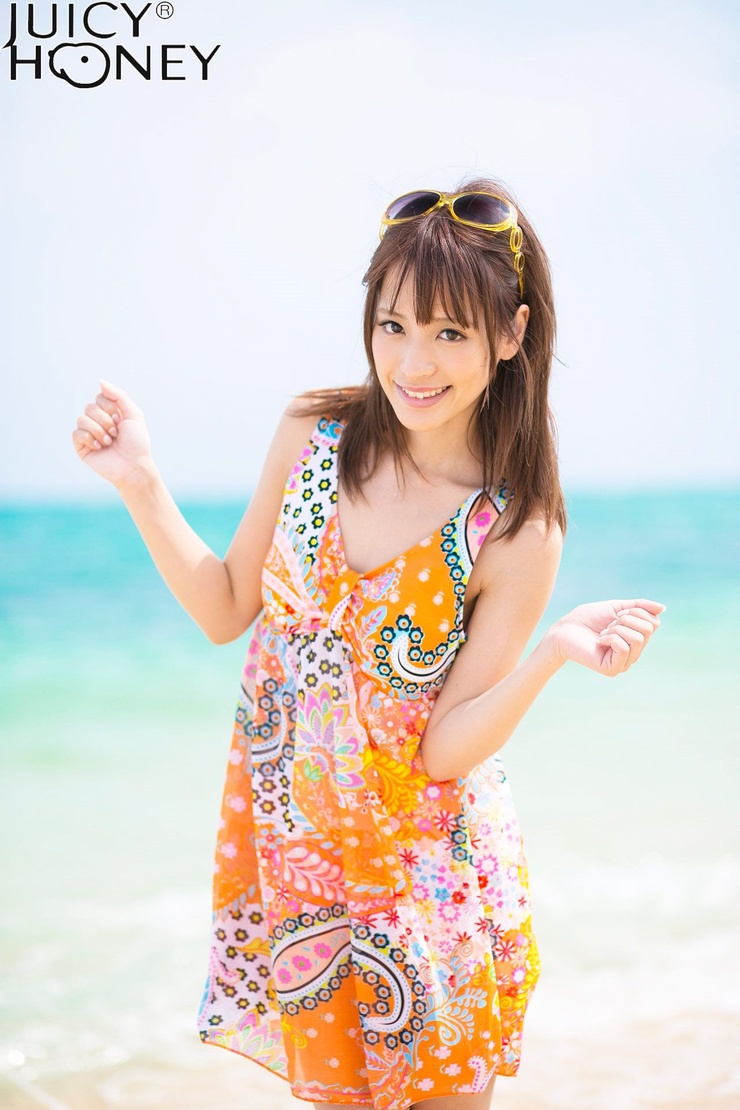 Picture of Kana Momonogi