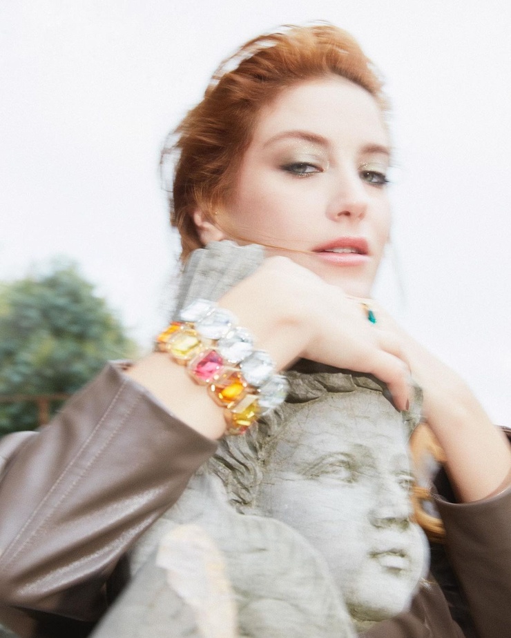 Picture of Hazal Kaya