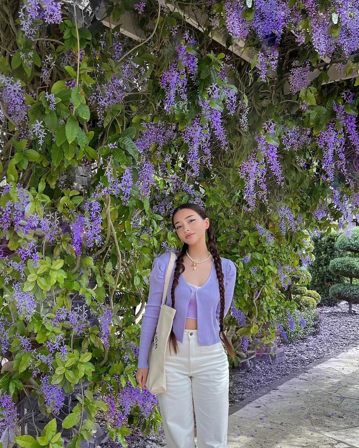 Picture of Isabel Rose