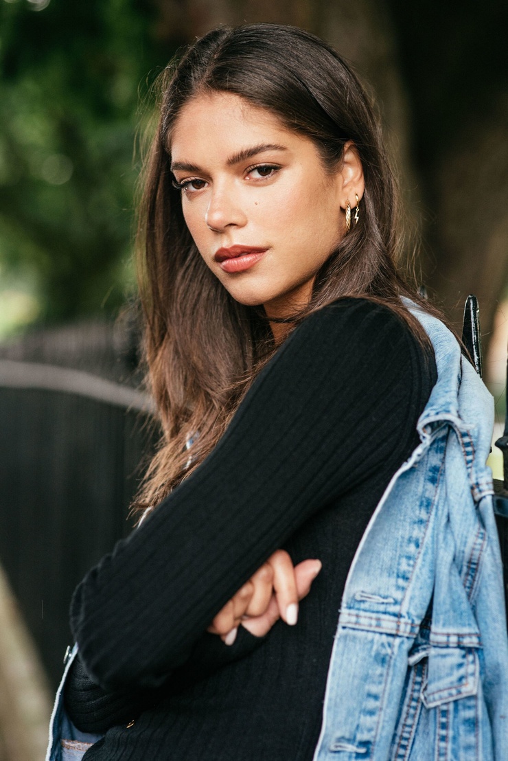 Alana Tapigliani picture