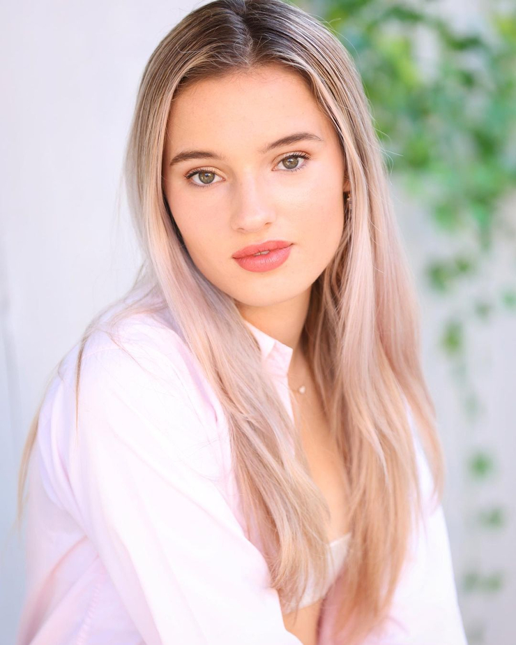 Picture of Cosette Rinab