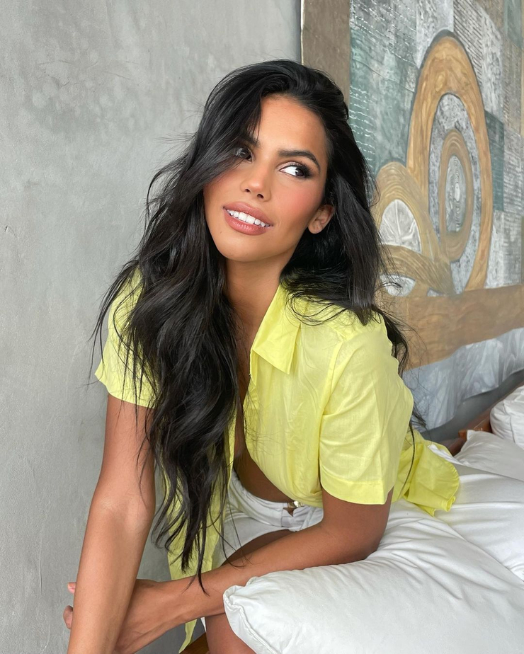 Isadora Pereira image