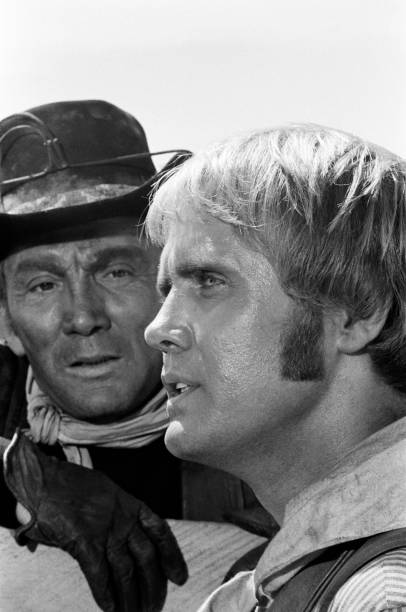 Cameron Mitchell, Mark Slade