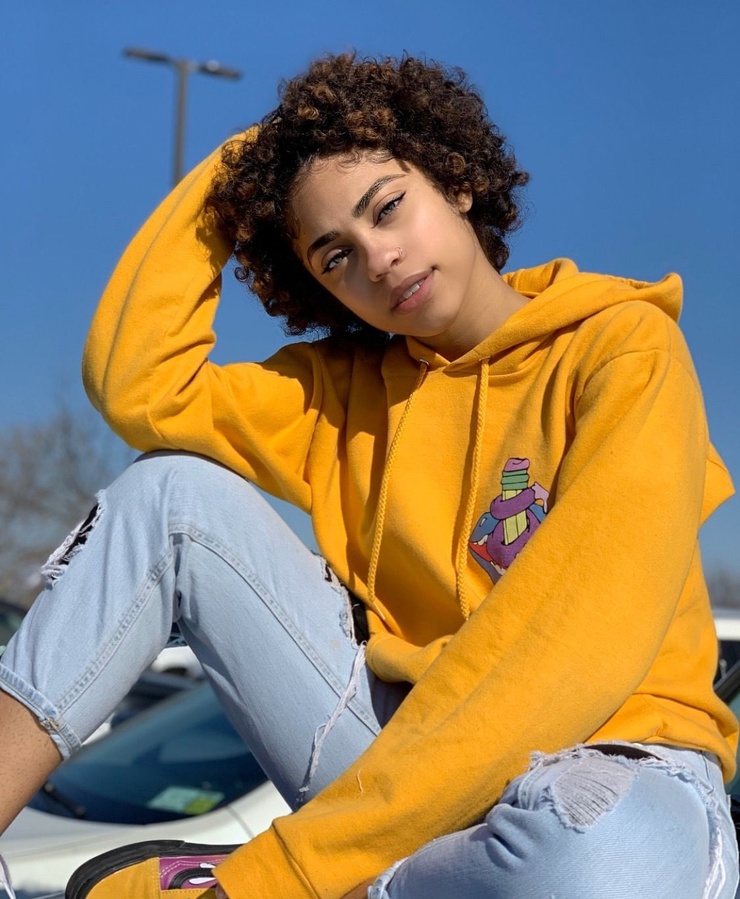 https://popularbio.com/venus-marquez/ image