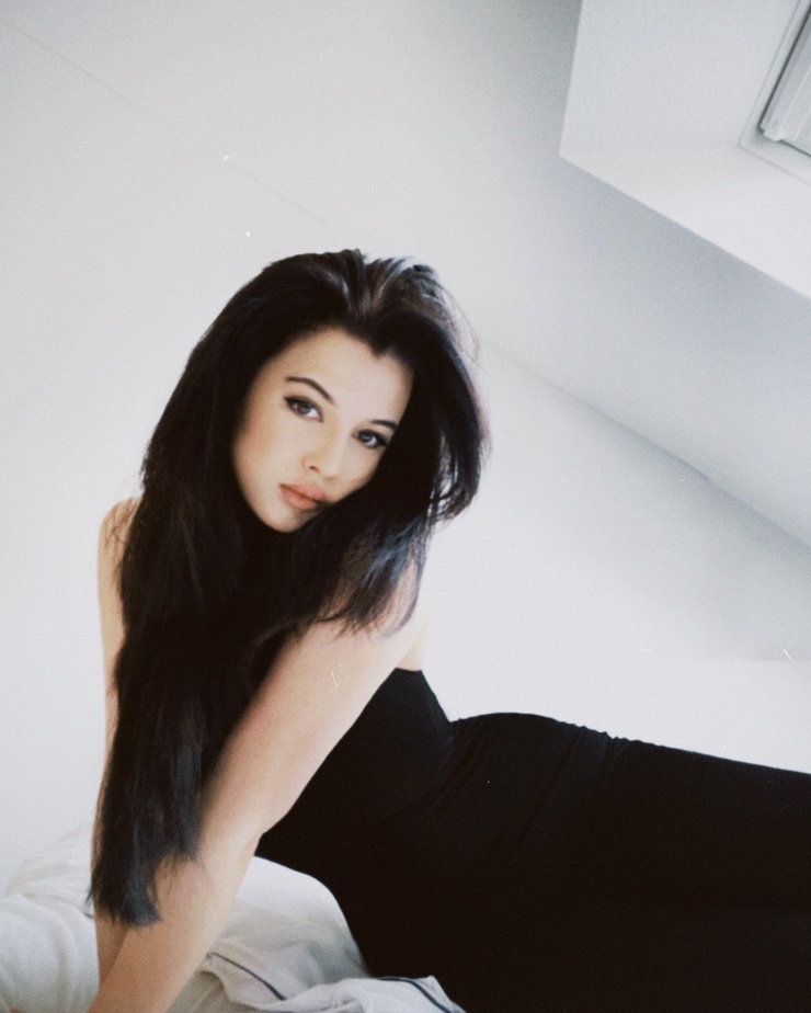 Laurelle Marie image