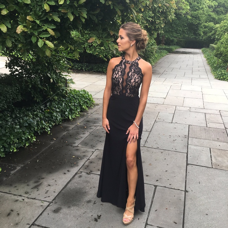 Picture of Michelle Mackonochie