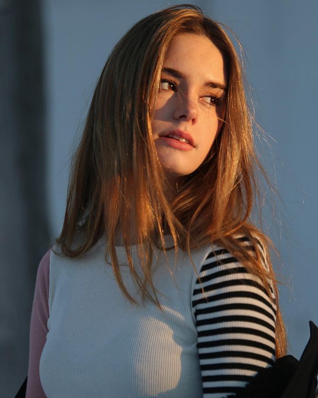 Makenzie Raine picture