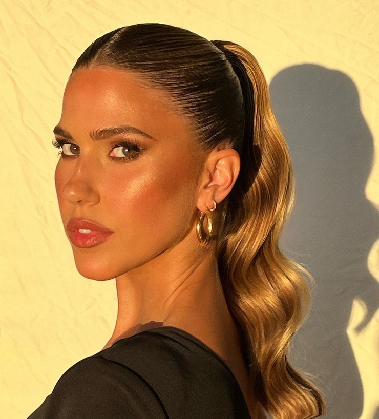 Kara Del Toro picture