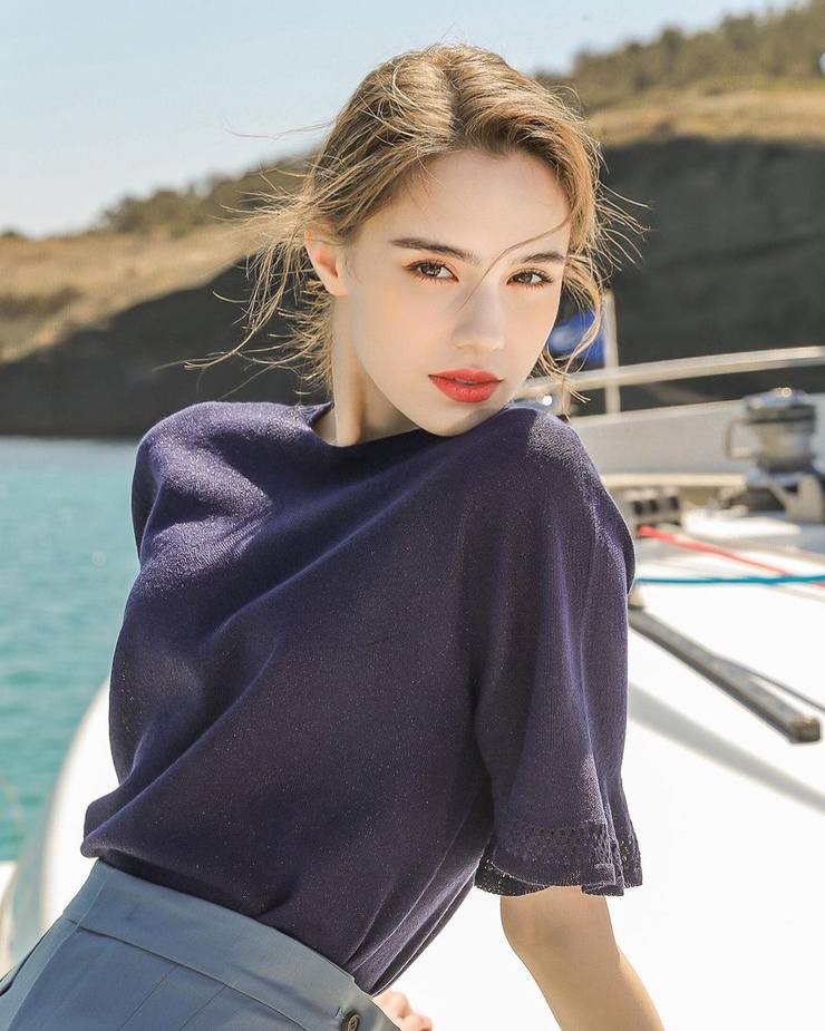 Picture of Angelina Romashka