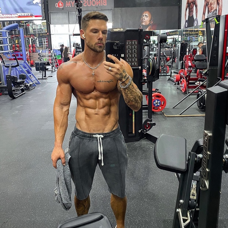 Joss Mooney picture