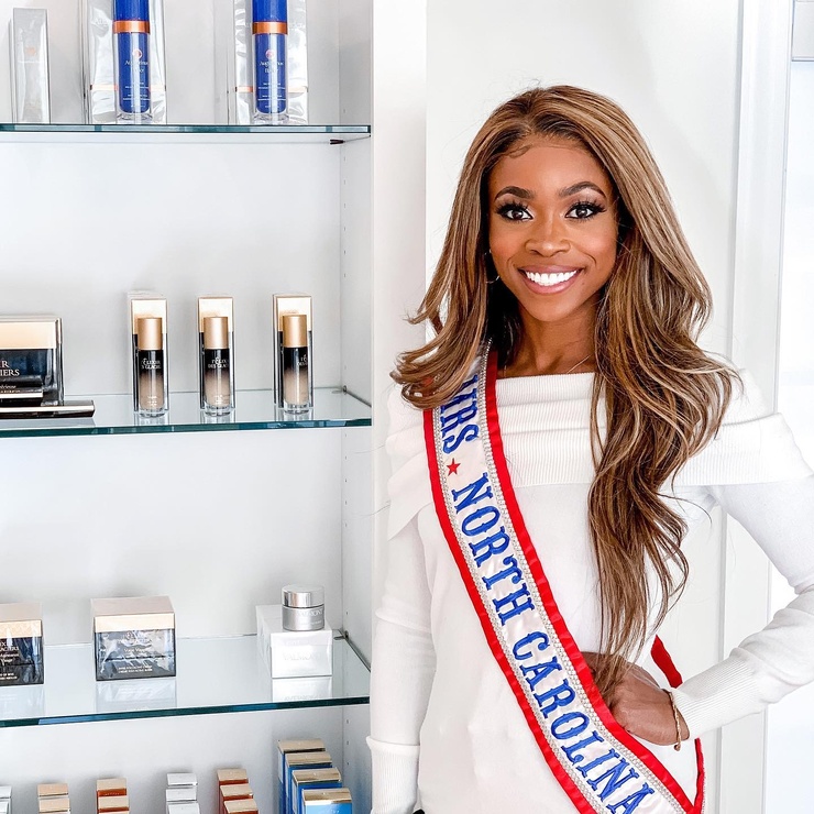 Image of Mariel Swan