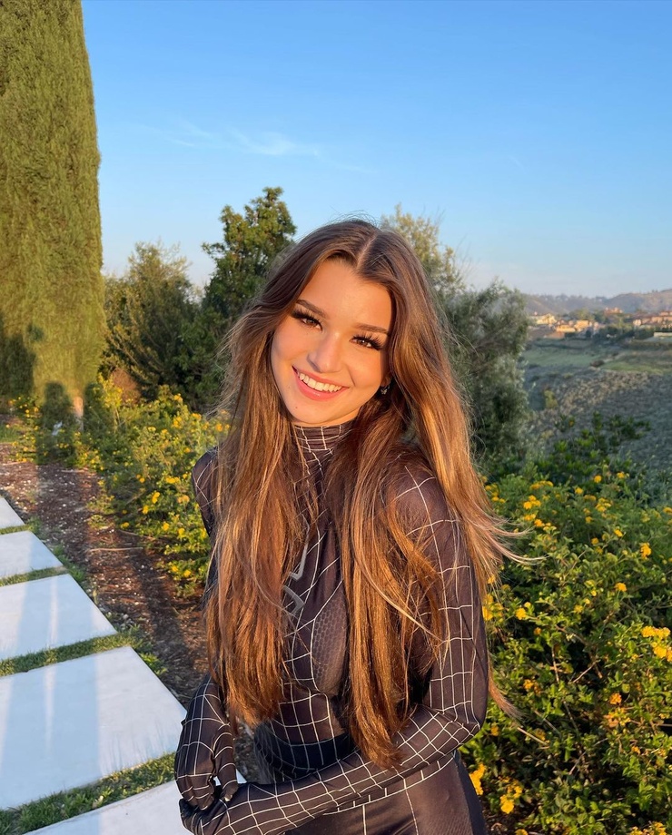 Picture of Brooke Monk