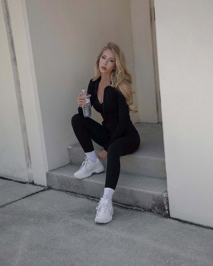 Picture of Amanda Taylor (Model)