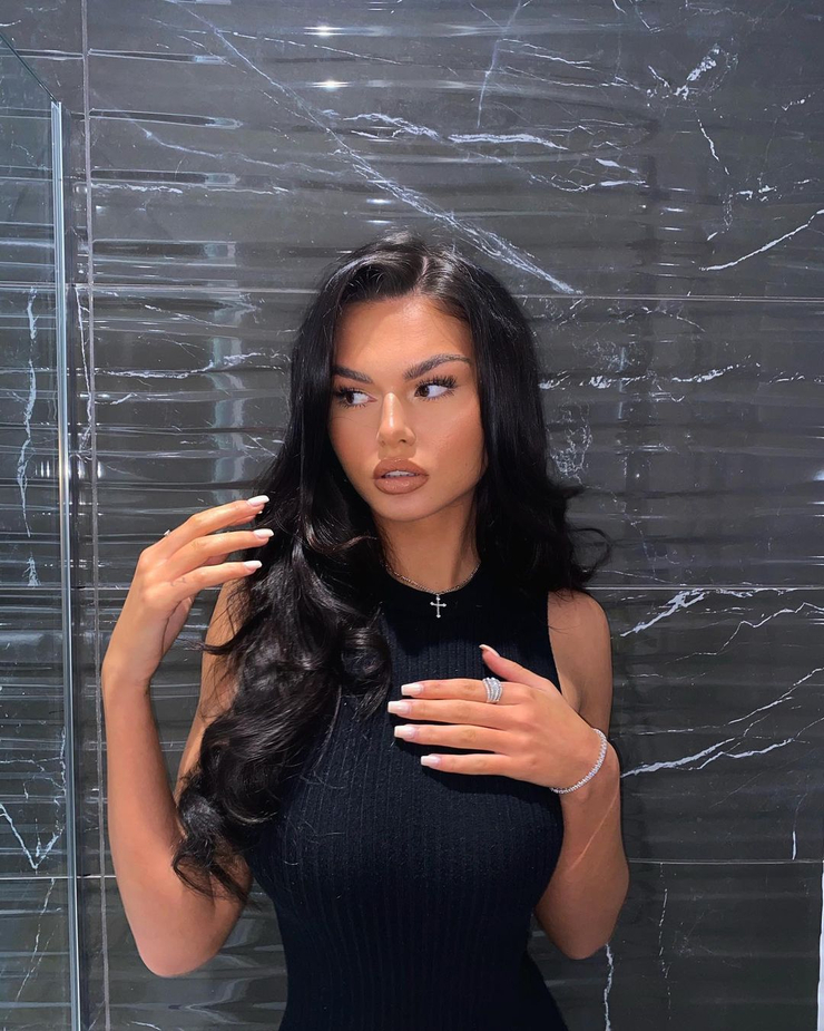 Picture of Bethany Bella