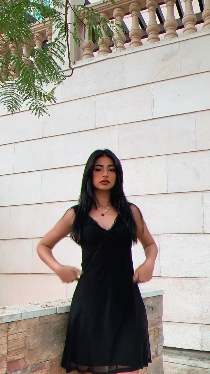 Picture of Iffat Marashi