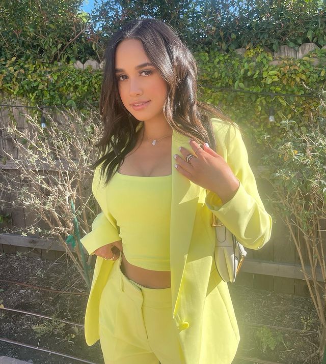 Picture of Emily Tosta