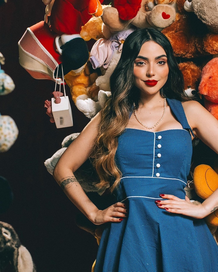 Image of Nyvi Estephan.