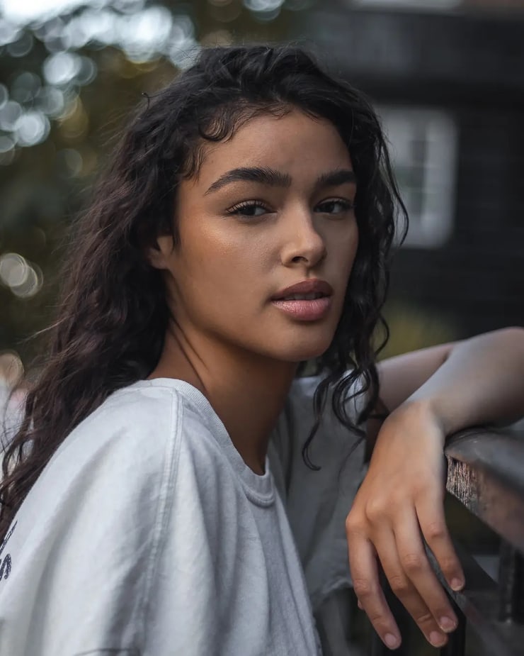 Alexis Carrington picture