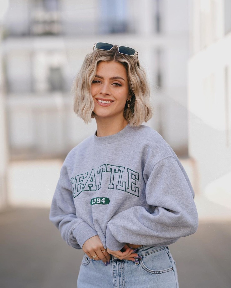 Laura Michelle picture